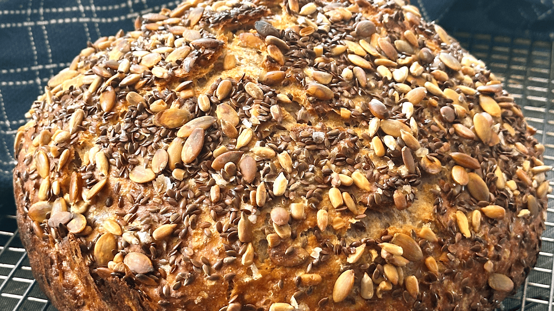 Seeded Whole Grain No-Knead Bread: Norwegian bliss in every bite ...